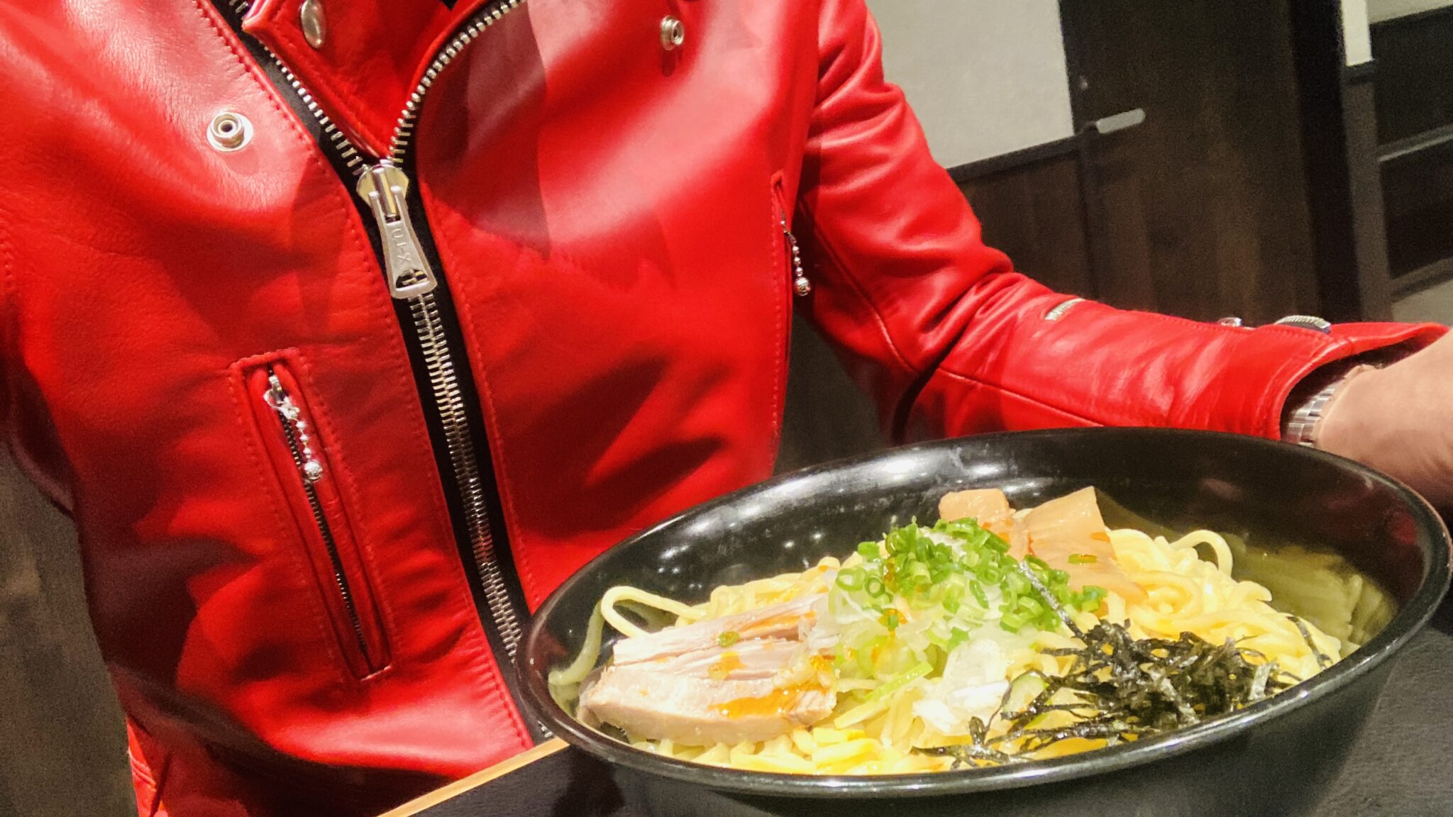 寒くなればラーメンに革ジャンは必然的な組み合わせ | 革ジャントラベラー:JASCON